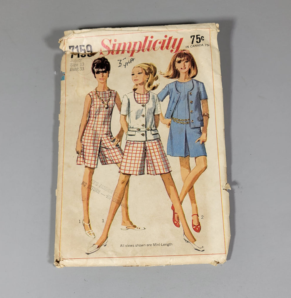 Simplicity 7159, ca 1967. Junior Size 13 Bust 33 – Conserving Threads